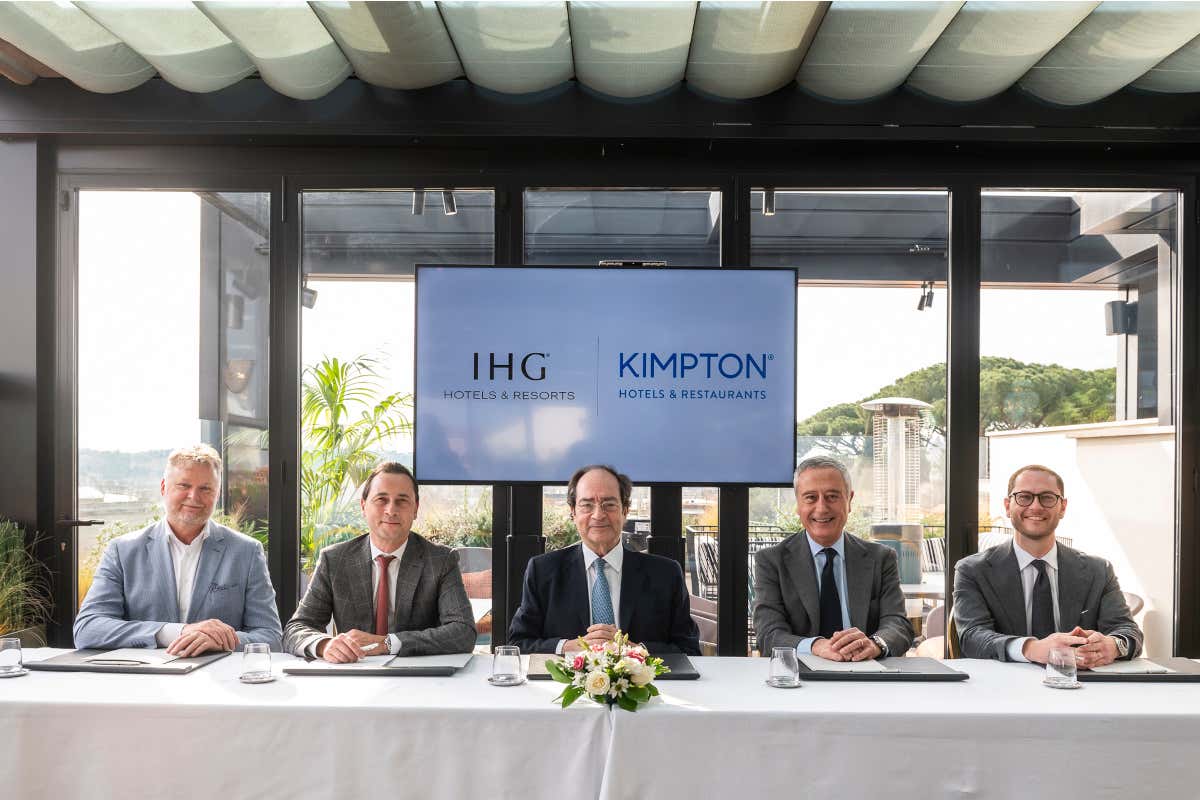 Kimpton Hotels & Restaurants arriva in Italia: nel 2025 apre a Taormina ...