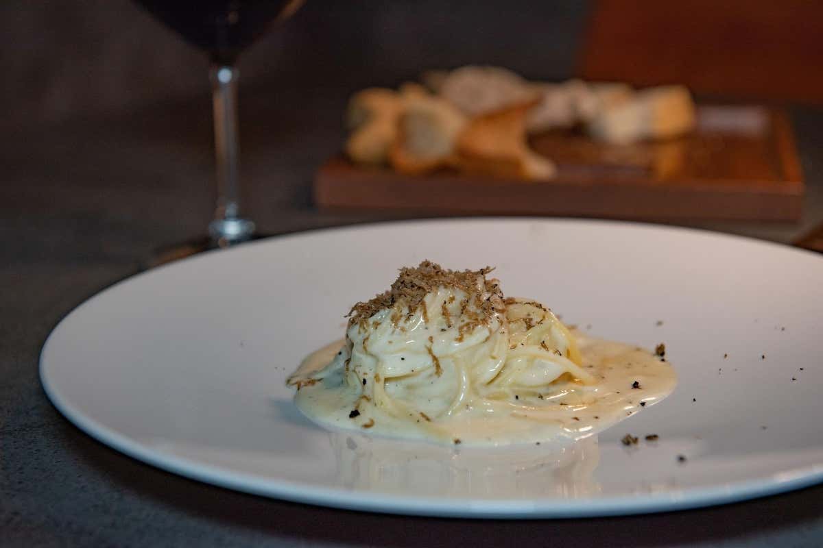 Riserva Rooftop: l'aperitivo con vista mozzafiato sullo skyline di ...