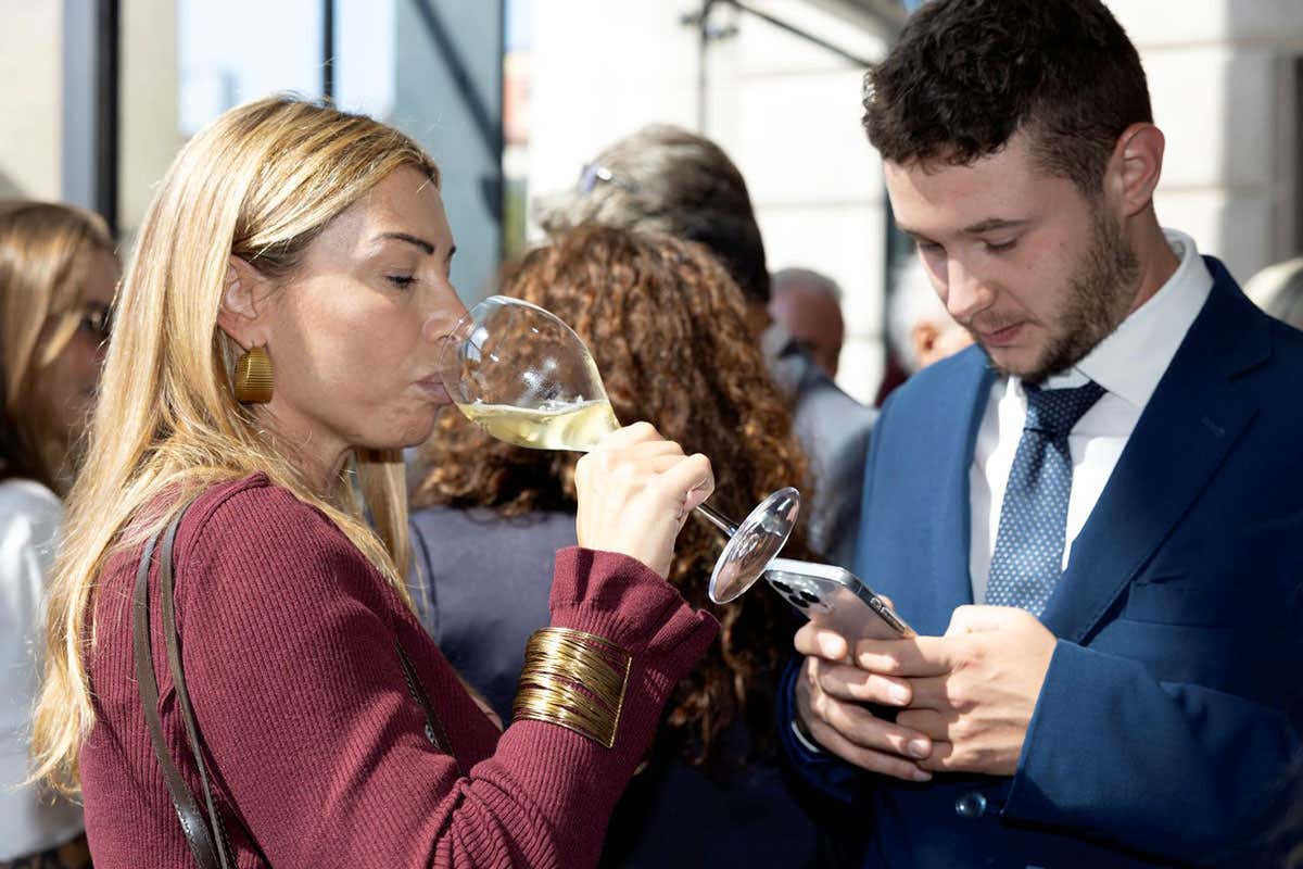 Milano Wine Week trasforma la città nella capitale del vino: le novità 2025 - Italia a Tavola