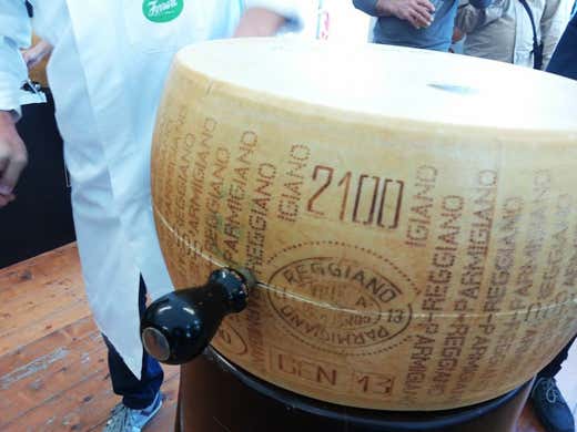 La Giovanni Ferrari Spa a Cheese 2015 con i suoi formaggi d’eccellenza ...
