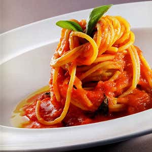 Spaghetti al pomodoro - Italia a Tavola