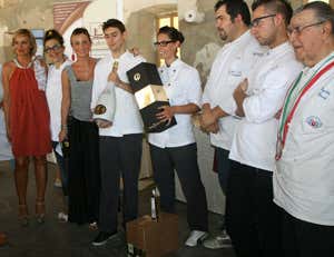 Raduno di cuochi lombardi a GarlascoTrofeo Salera a due giovani allievi ...