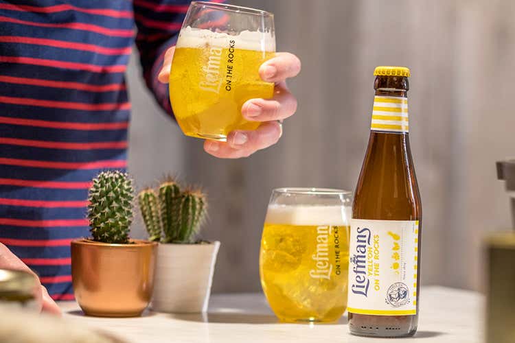 Yell’oh, la fruit beer di Liefmans Ideale per l'estate, da servire con ...